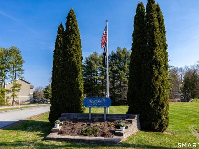 Riverton Rd Apt,winchester, Home For Sale