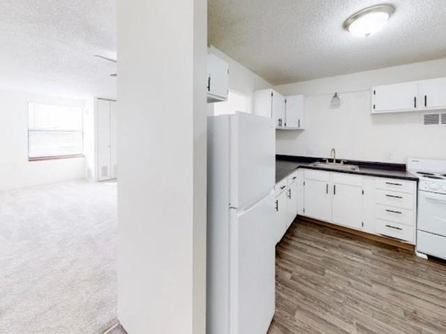 Riverview Apartments 1 Bedroom Apartment for Rent at 111 Shawnee St, Leavenworth, KS 66048