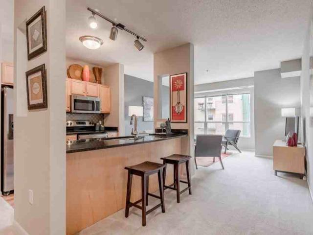 Riverview at Upper Landing 1 Bedroom Apartment for Rent at 400 Spring St, St. Paul, MN 55102 West Seventh