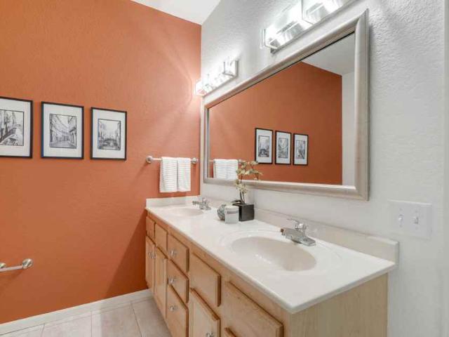 Riverview at Upper Landing 2 Bedroom Apartment for Rent at 400 Spring St, St. Paul, MN 55102 West Seventh