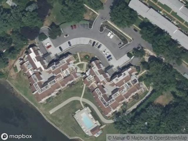 Riverview Ave Apt 160b