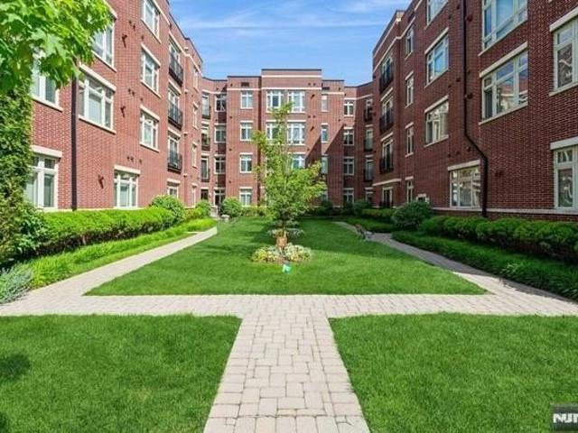 Riverview Ave, Englewood, Condo For Sale