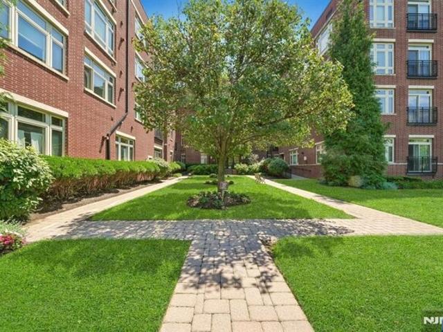Riverview Ave Unit,englewood, Condo For Sale