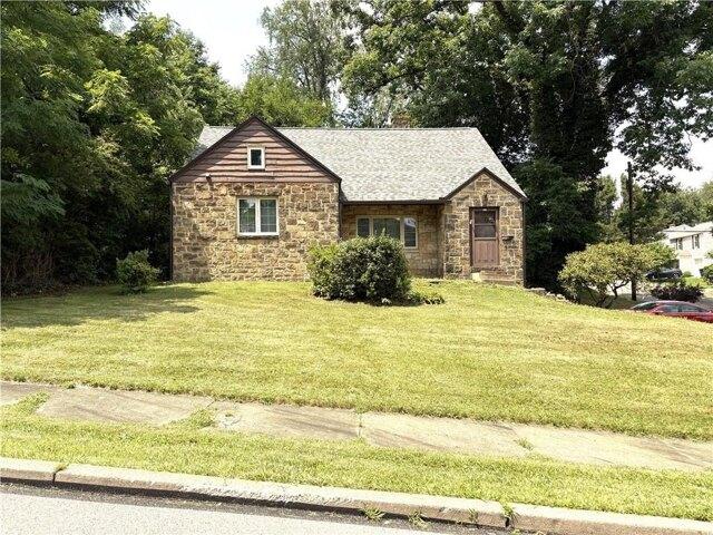 Riverview Dr, New Kensington, Home For Sale