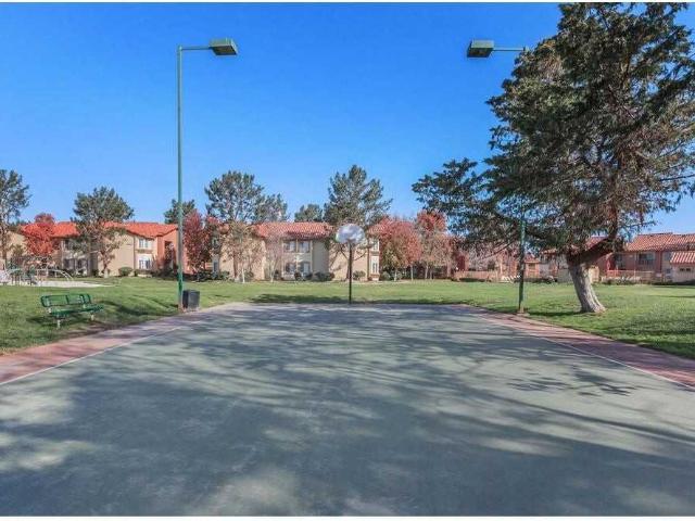 Riverview Springs 3 Bedroom Apartment for Rent at 4398 Rainier Way, Oceanside, CA 92058 North Valley