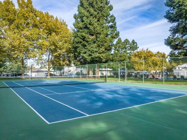 Riverview Ranch Apartments 2 Bedroom Apartment for Rent at 2763 River Plaza Dr, Sacramento, CA 95833 Willow Creek