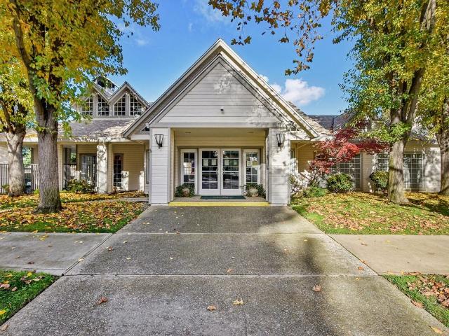 Riverview Ranch Apartments 2 Bedroom Apartment for Rent at 2763 River Plaza Dr, Sacramento, CA 95833 Willow Creek