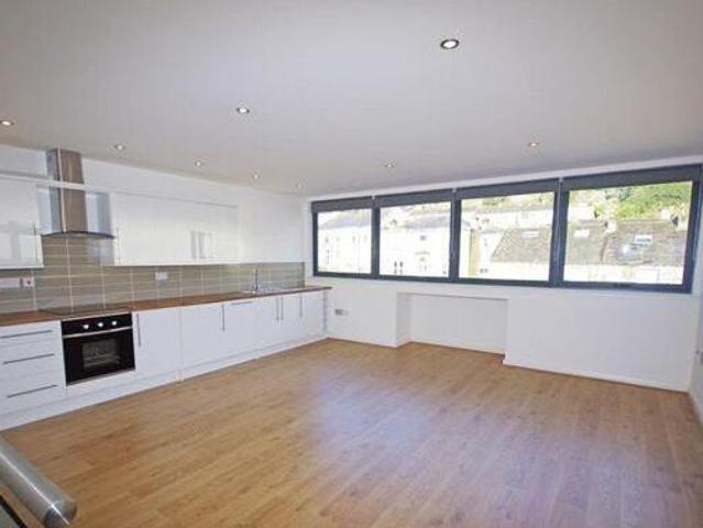 Riverview, Ripponden, 2 Bedroom Apartment