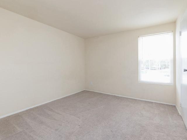 Riverview Townhomes 3 Bedroom Apartment for Rent at 600 5th Ave, Baltimore Highlands, MD 21227 Lansdowne Baltimore Highlands