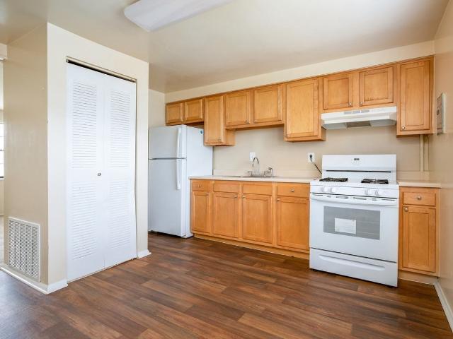 Riverview Townhomes 3 Bedroom Apartment for Rent at 600 5th Ave, Baltimore Highlands, MD 21227 Lansdowne Baltimore Highlands