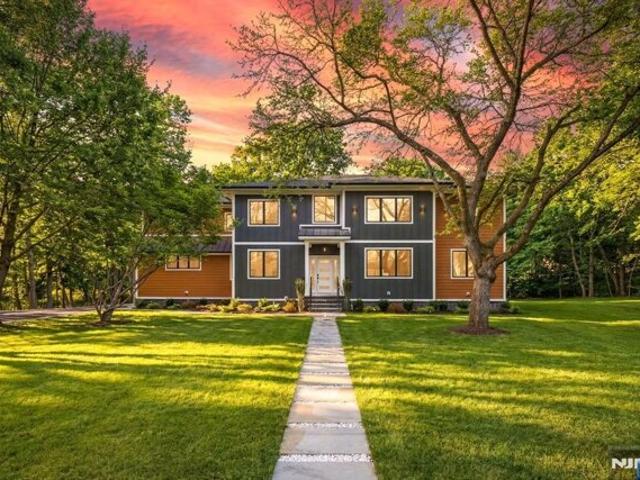 Riverview Ter, Mahwah, Home For Sale