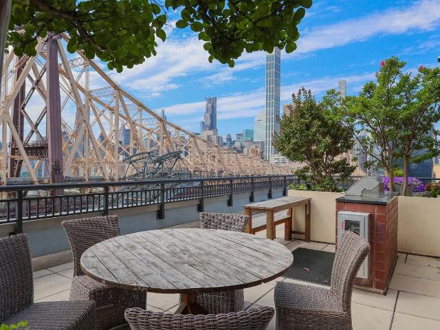 Riverwalk Crossing Studio Apartment for Rent at 405 Main St, New York, NY 10044 Roosevelt Island