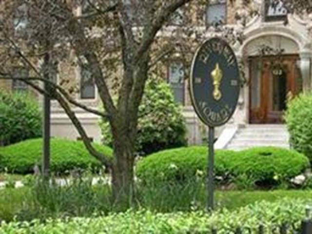 Riverway Apt,boston, Condo For Sale