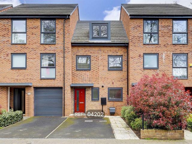 Riverway Gardens, Meadows, Nottingham NG2, 4 bed terraced house to rent, £1,350 pcm | PrimeLocation