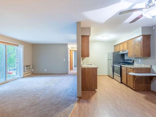 Riverwest Apartments 2 Bedroom Apartment for Rent at 1075 Waterloo Ave, West St Paul, MN 55118