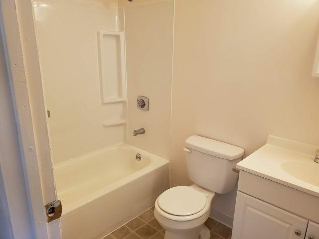Riverwood 1 Bedroom Apartment for Rent at 1063 Hudson Ave, Stillwater, NY 12170