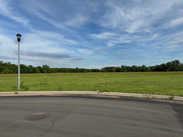 Riverwood Dr, Burlington, ND 58722