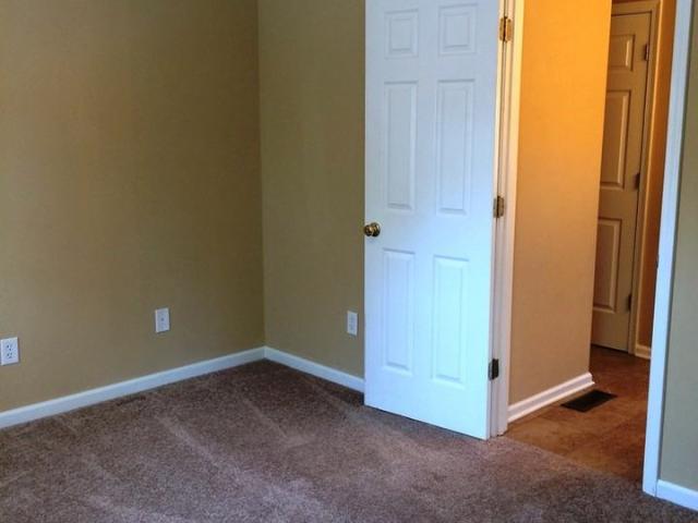 Riverwood Townhomes 2 Bedroom Apartment for Rent at 1114 Brockley Way, Bowling Green, KY 42103