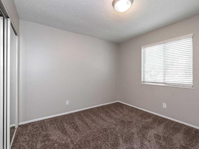 Riviera Apartments 3 Bedroom Apartment for Rent at 9800 Cherry St, Kansas City, MO 64131 Willow Creek