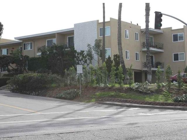 Riviera Apartments Studio Apartment for Rent at 300 Palos Verdes Blvd, Torrance, CA 90277 Riviera