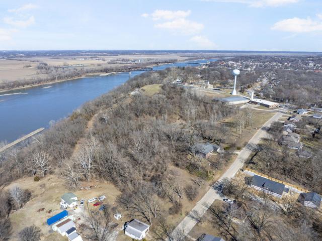 Riviera dr, boonville, mo 65233