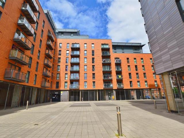 Rivington Apartments, Railway Terrace 2 bed flat to rent £1,425 pcm £329 pw