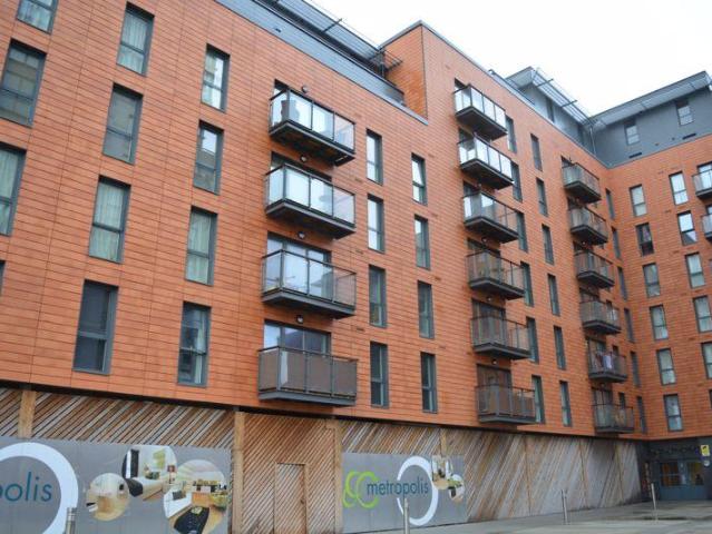 Rivington Apartments, Slough 2 bed apartment to rent £1,425 pcm £329 pw