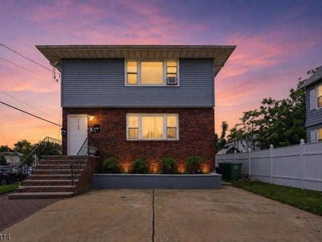 Rivington St, Roselle, Home For Sale