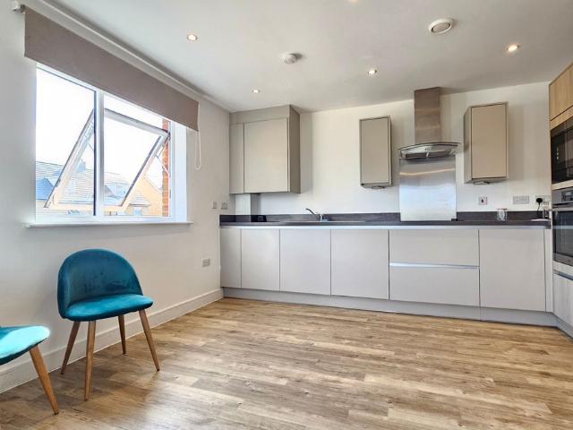 Rixson Road, Swanscombe DA10, 2 bed flat to rent, £1,750 pcm | PrimeLocation