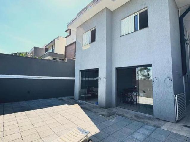 RO CASA COM 3 SUITES EM CONDOMINIO
