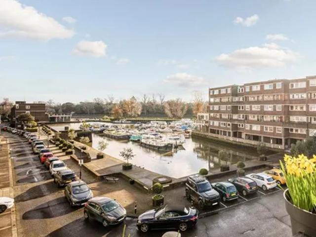 Romulus Court, Dock Road, London, TW8 8QW, United Kingdom | 3 bed apartment for rent #137468624 | Rentberry