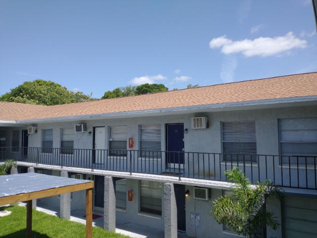 Roma on Dale Mabry II 1 Bedroom Apartment for Rent at 3809 W Iowa Ave, Tampa, FL 33616 Sun Bay South