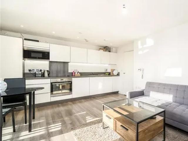 Roma Corte, Vian Street, London, SE13 7DJ, United Kingdom | 2 bed apartment for rent #140400461 | Rentberry