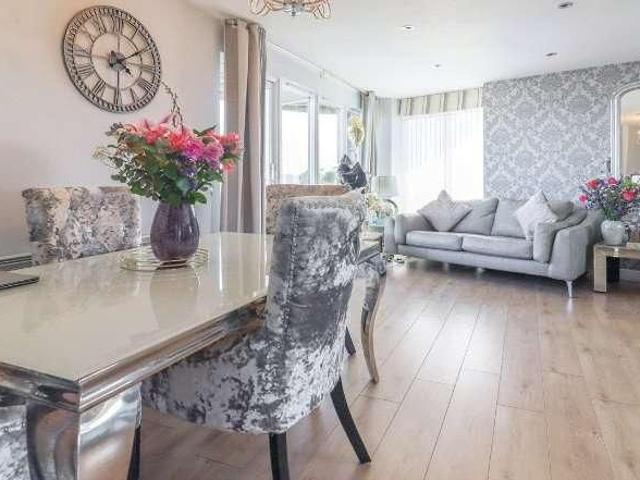 Roma, Victoria Wharf, Watkiss Way, Cardiff, CF11
