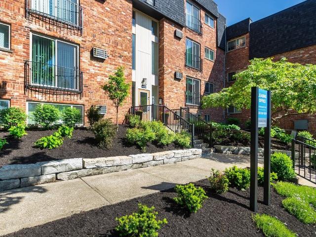 Romaine Court 2 Bedroom Apartment for Rent at 4210 Romaine Dr, Cincinnati, OH 45209 Oakley