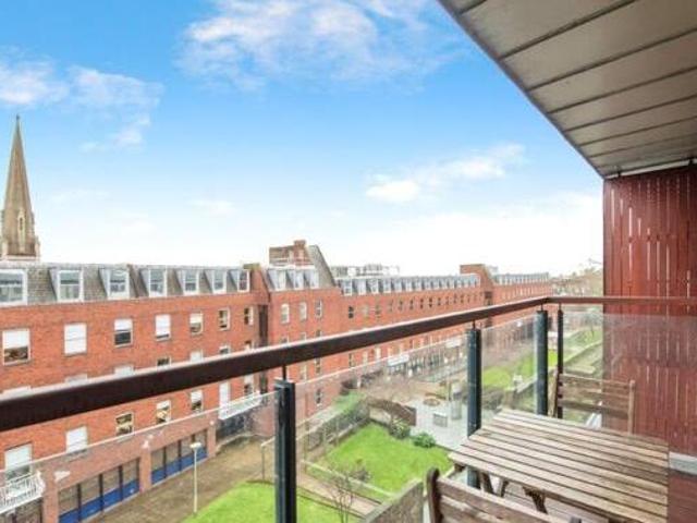 Roman Walk, Exeter, 1 Bedroom Flat