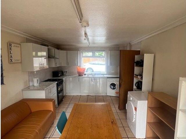 Roman Way, Birmingham B15, Room to rent, £585 pcm | PrimeLocation