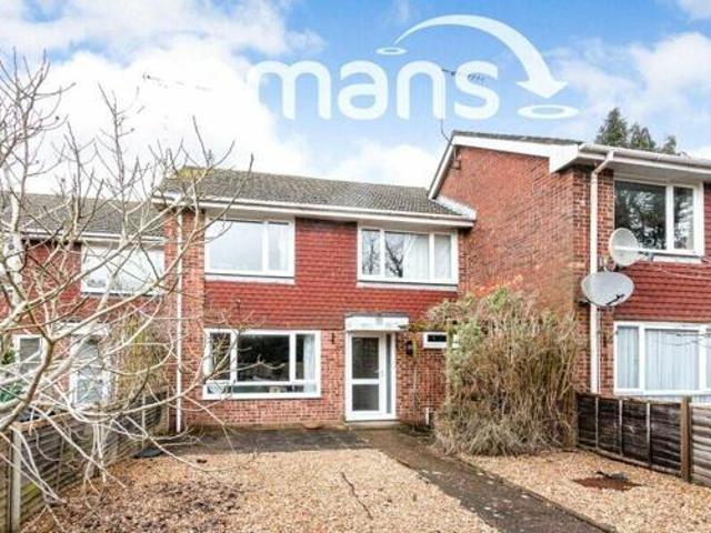 Roman Way, Farnham, 4 Bedroom House