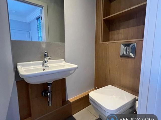 Roman Way, London, N7 1 bed in a flat share to rent £1,050 pcm £242 pw