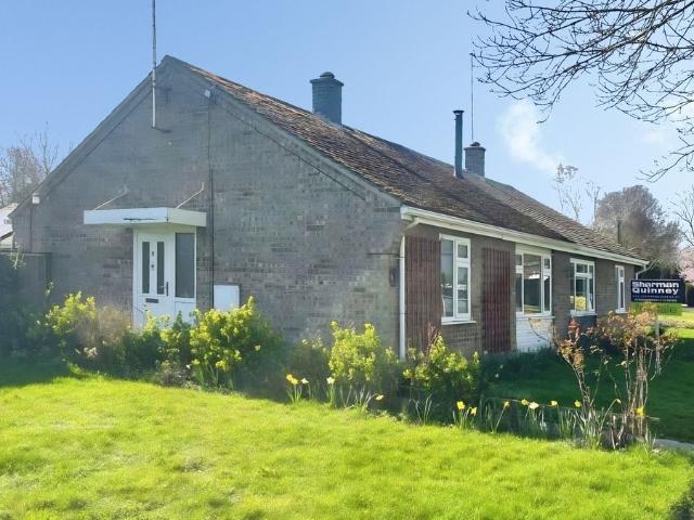 Roman Drive, Peterborough PE8, 2 bed bungalow to rent, £1,150 pcm | PrimeLocation