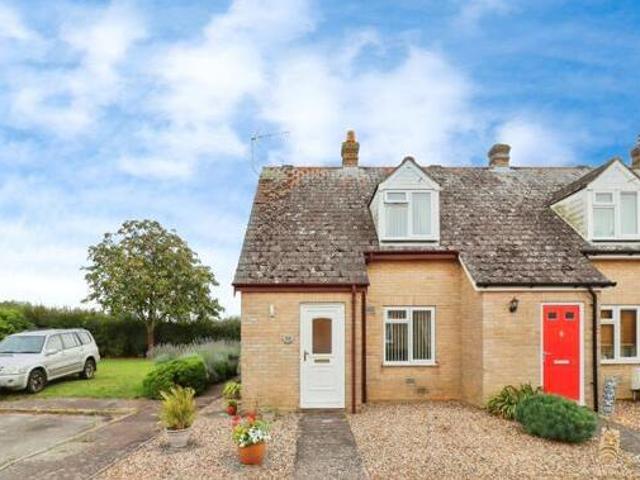 Roman Fields, Bury St. Edmunds, 2 Bedroom End