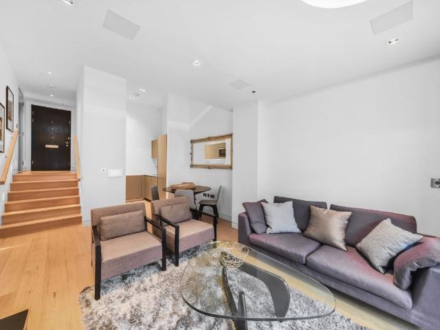 Roman House, Wood Street, London EC2Y, 1 bed flat to rent, £3,293 pcm | PrimeLocation