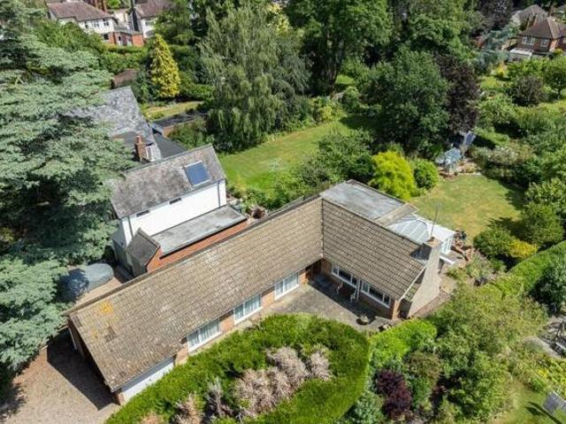 Roman Road, Birstall, 3 Bedroom Detached