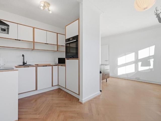 Roman Road, Bow E3, 1 bed flat to rent, £1,800 pcm | PrimeLocation
