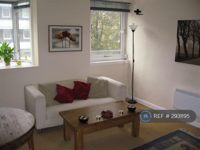 Roman Road, London, E2 1 bed flat to rent £1,700 pcm £392 pw