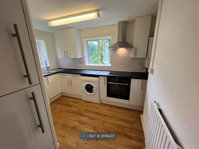 Roman Road, London N10, 2 bed maisonette to rent, £1,950 pcm | PrimeLocation