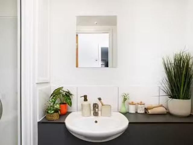 Romano Court NON ENSUITE
