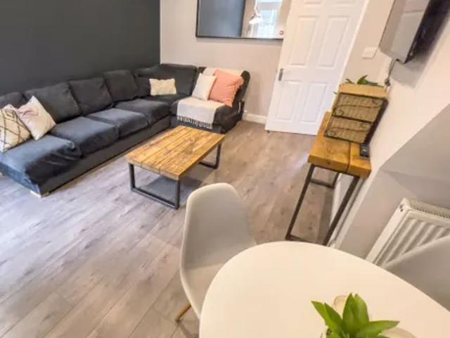 Romer Road, Liverpool, L6 6DH, United Kingdom | 4 bed house for rent #166561781 | Rentberry