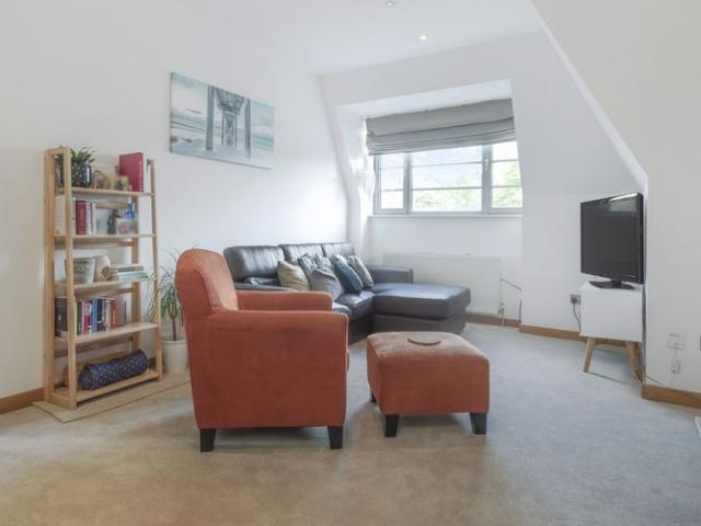 Romeyn Road, Streatham, London, SW16