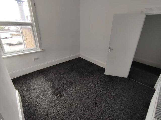 Romford Road, London E7, 2 bed flat to rent, £1,700 pcm | PrimeLocation